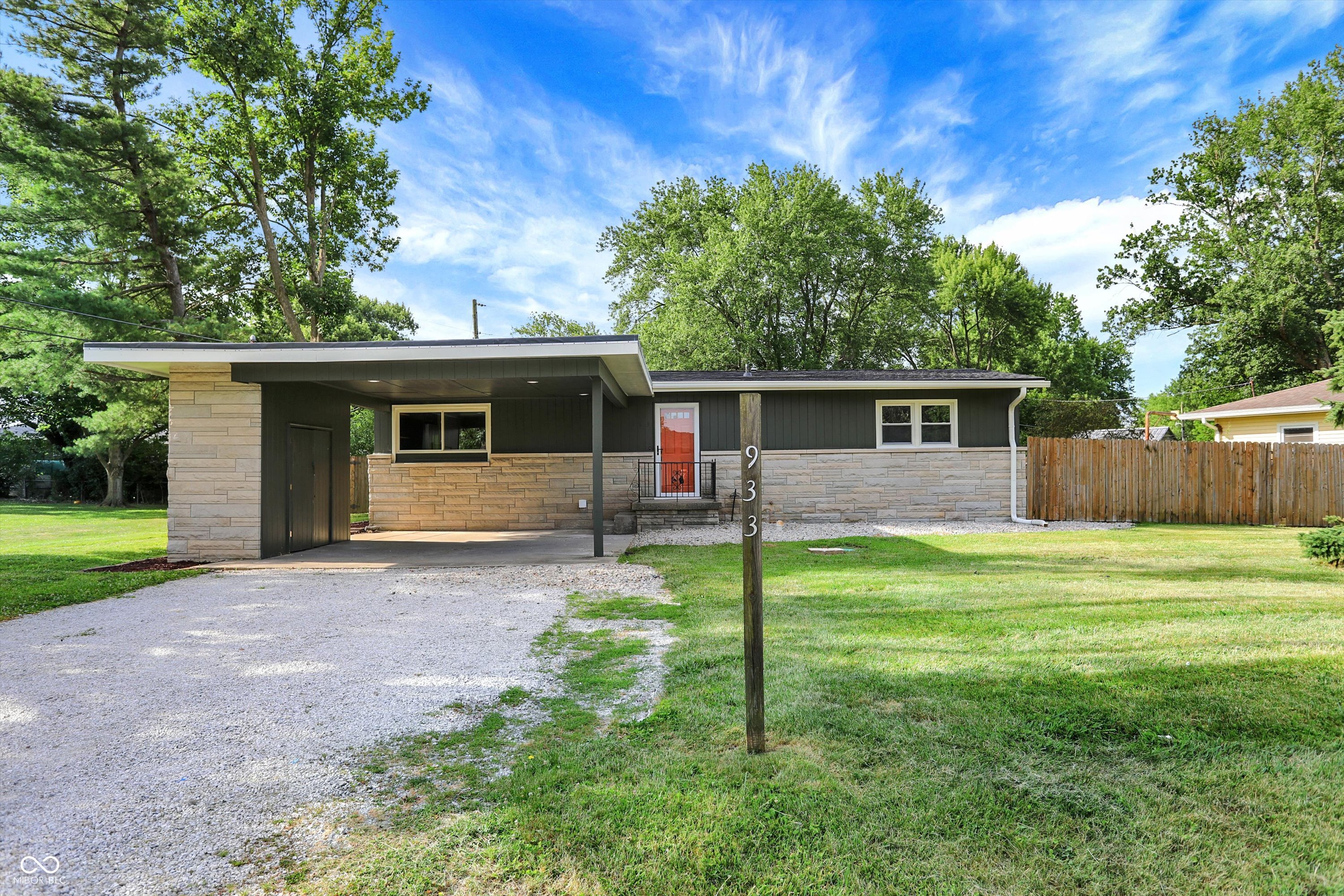 933 Highland Drive, Shelbyville, IN 46176 - SOLD LISTING